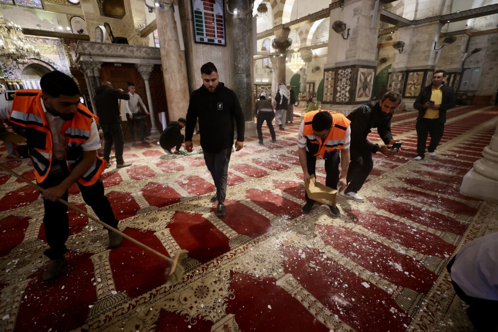 Palestine: Over 150 Palestinians injured as Israeli forces storm Al ...